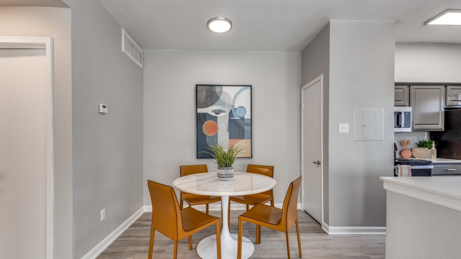 Explore Pearce on the Lake Apartments in Houston, TX